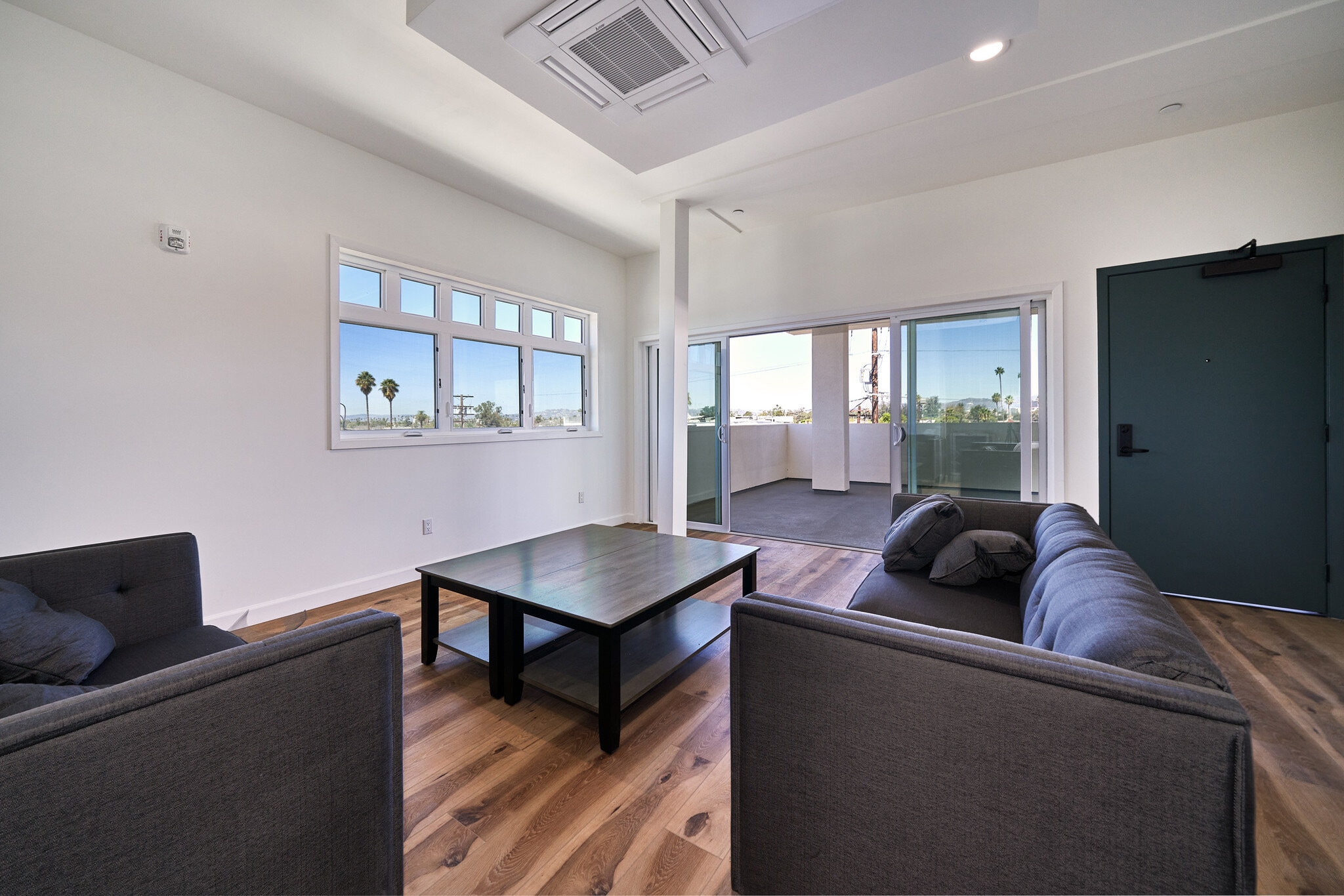2600 S Catalina St - 2600 S Catalina St Los Angeles, CA 90007 ...