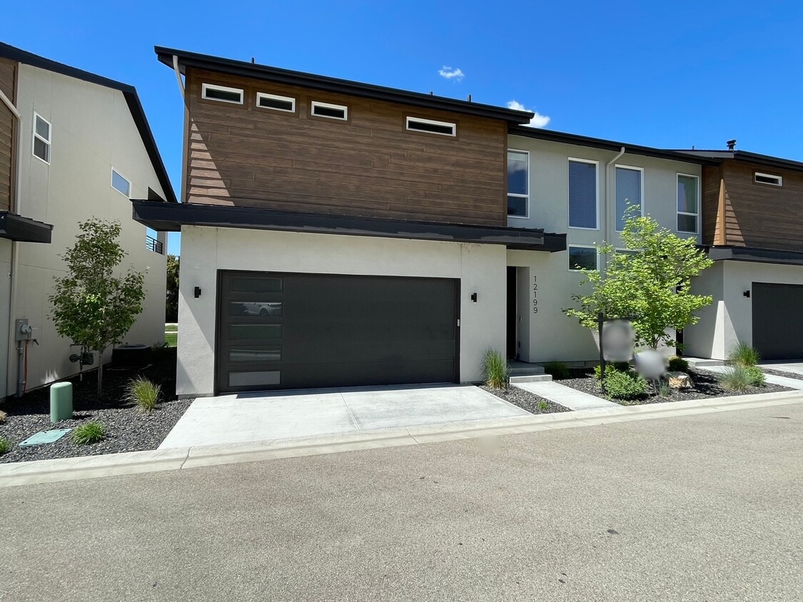 12199 N Tandem Ridge Ln, Eagle, ID 83714 - Townhome Rentals in Eagle ID ...