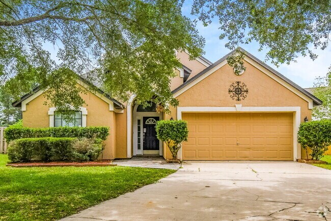 Timberfield at Oakleaf Plantation Apartments for Rent with a Walk-In ...