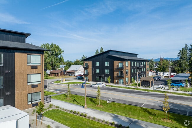 Black Bay Park Apartments for Rent with High Ceilings - Post Falls, ID - 13 Rentals | Apartments.com