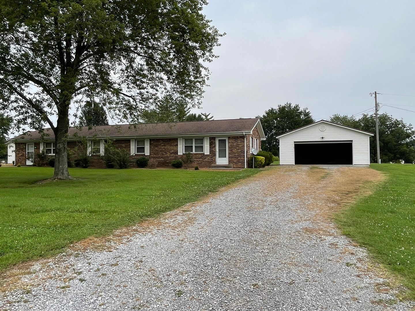 138 Connector St, Calvert City, KY 42029 - Townhome Rentals in Calvert ...