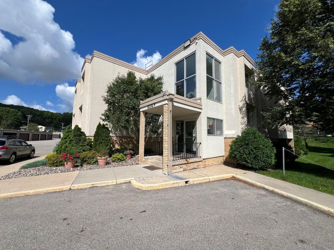 521 19Th St NW Unit 36, Rochester, MN 55901 - Condo for Rent in ...