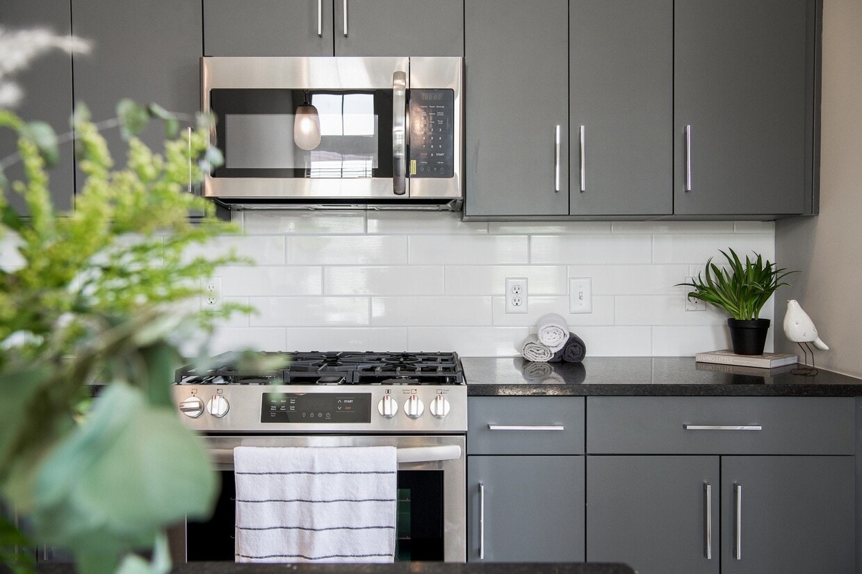 EmmaJames - 101 Cay Plz Savannah, GA 31421 | Apartments.com