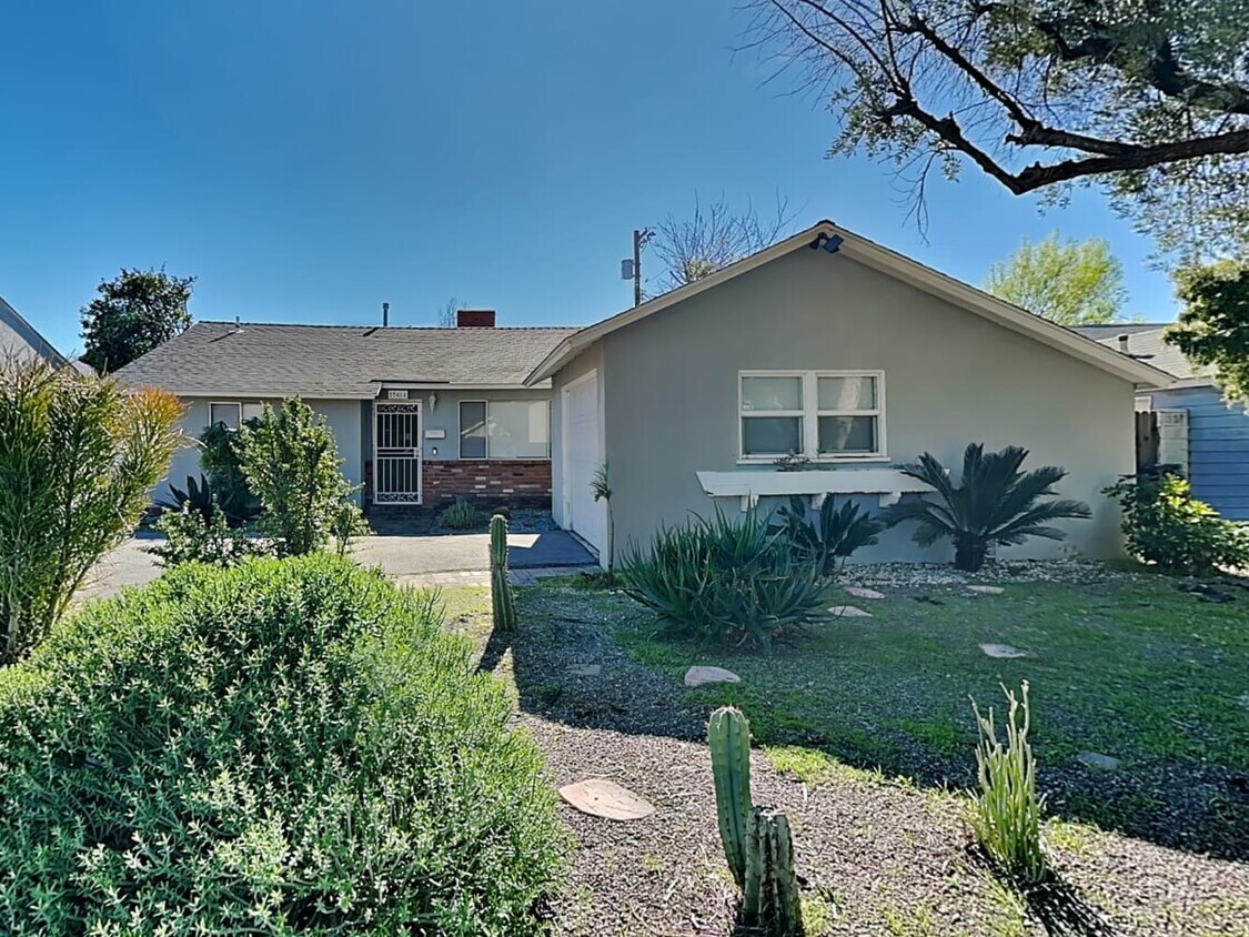 17414 Hemmingway St, Los Angeles, CA 91325 | Apartments.com