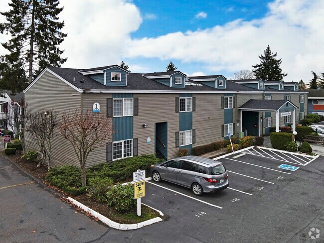 Evergreen Apartments for Rent with Hardwood Floors - Everett, WA ...