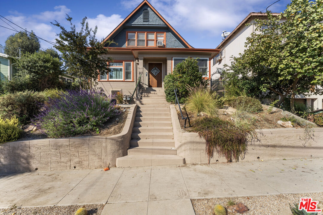 1217 Waterloo St, Los Angeles, CA 90026 - Room for Rent in Los Angeles ...