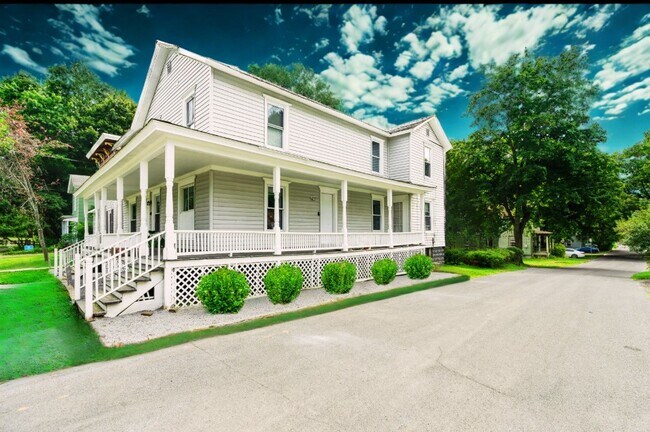 Apartments with Move-In Specials in Treadwell NY - 2 Rentals