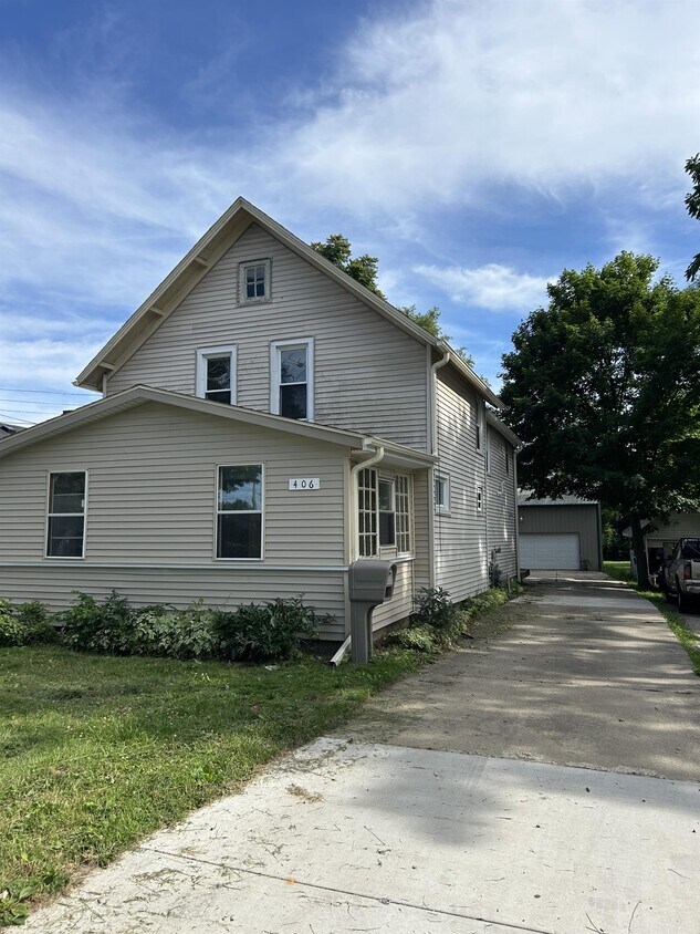 406 E Hodge Ave, Lansing, MI 48910 - House Rental in Lansing, MI ...