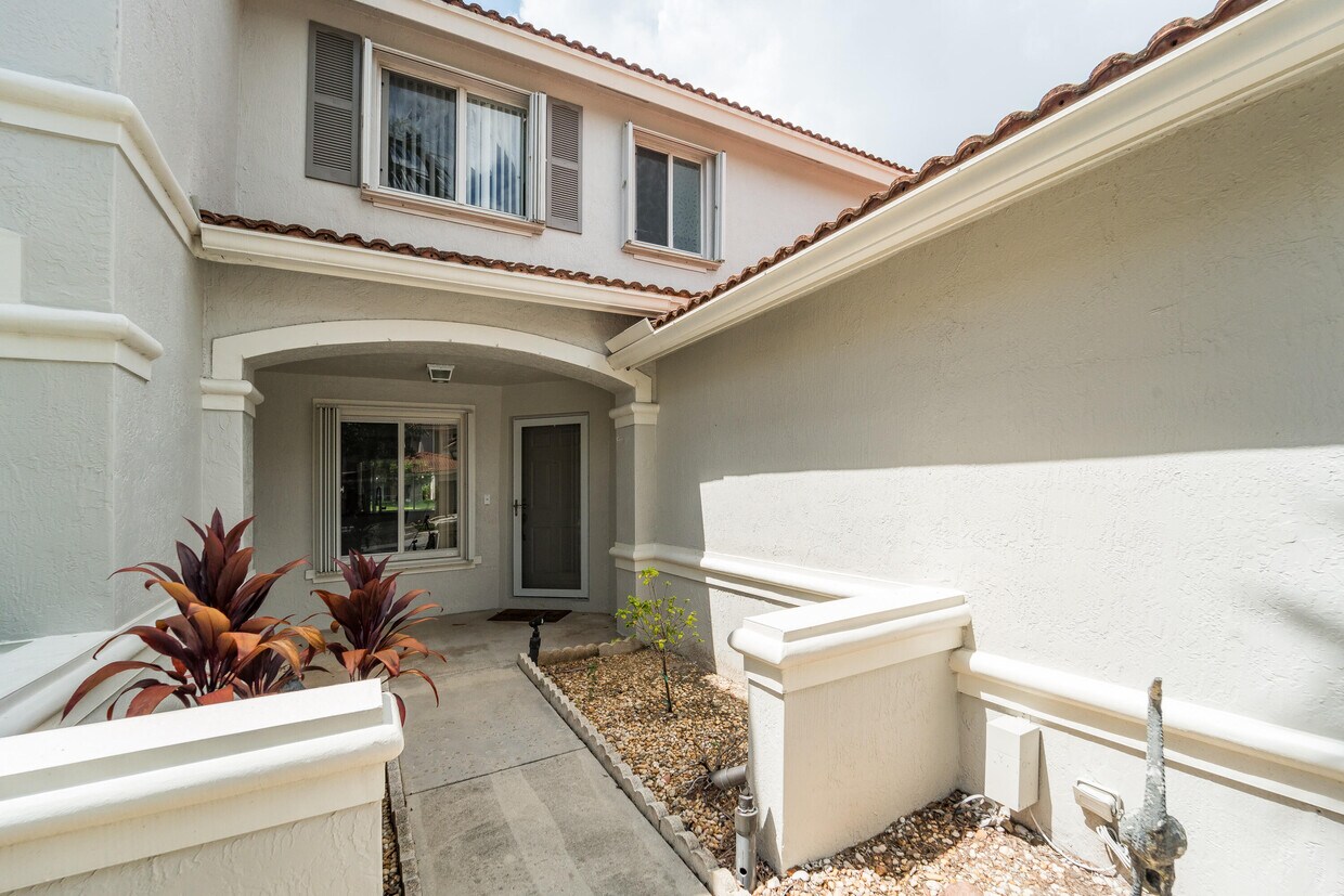 8018 Big Pine Way, Riviera Beach, FL 33407 - Townhome Rentals in ...