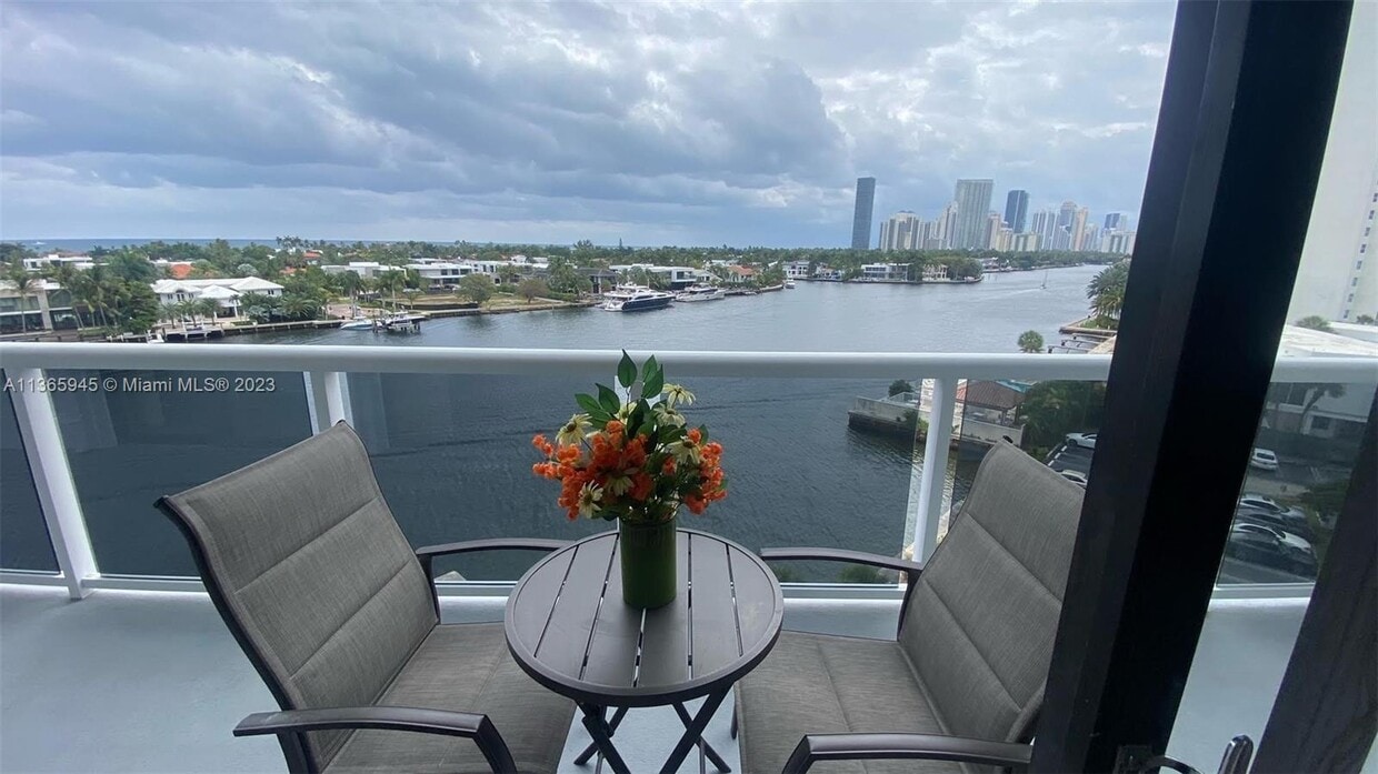 20515 E Country Club Dr Unit 745, Aventura, FL 33180 - Room for Rent in Aventura, FL ...