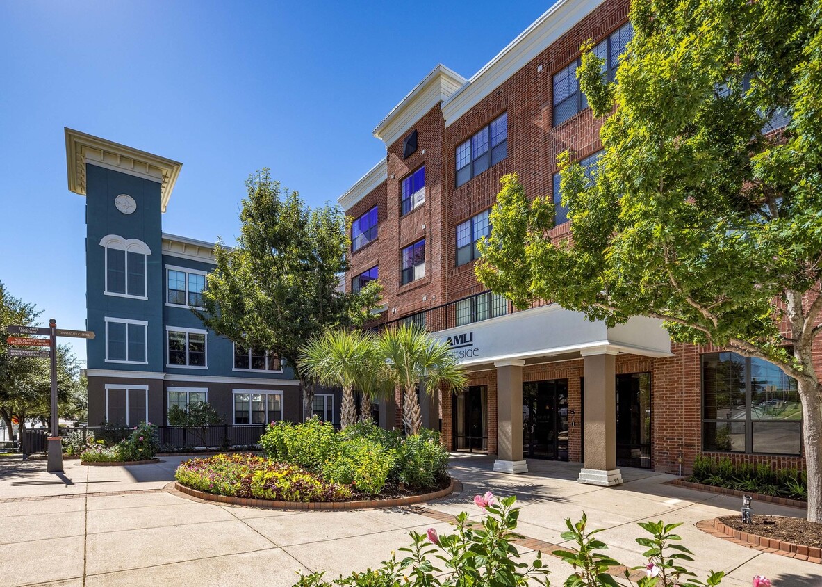 AMLI Eastside - Apartments in Austin, TX | Apartments.com