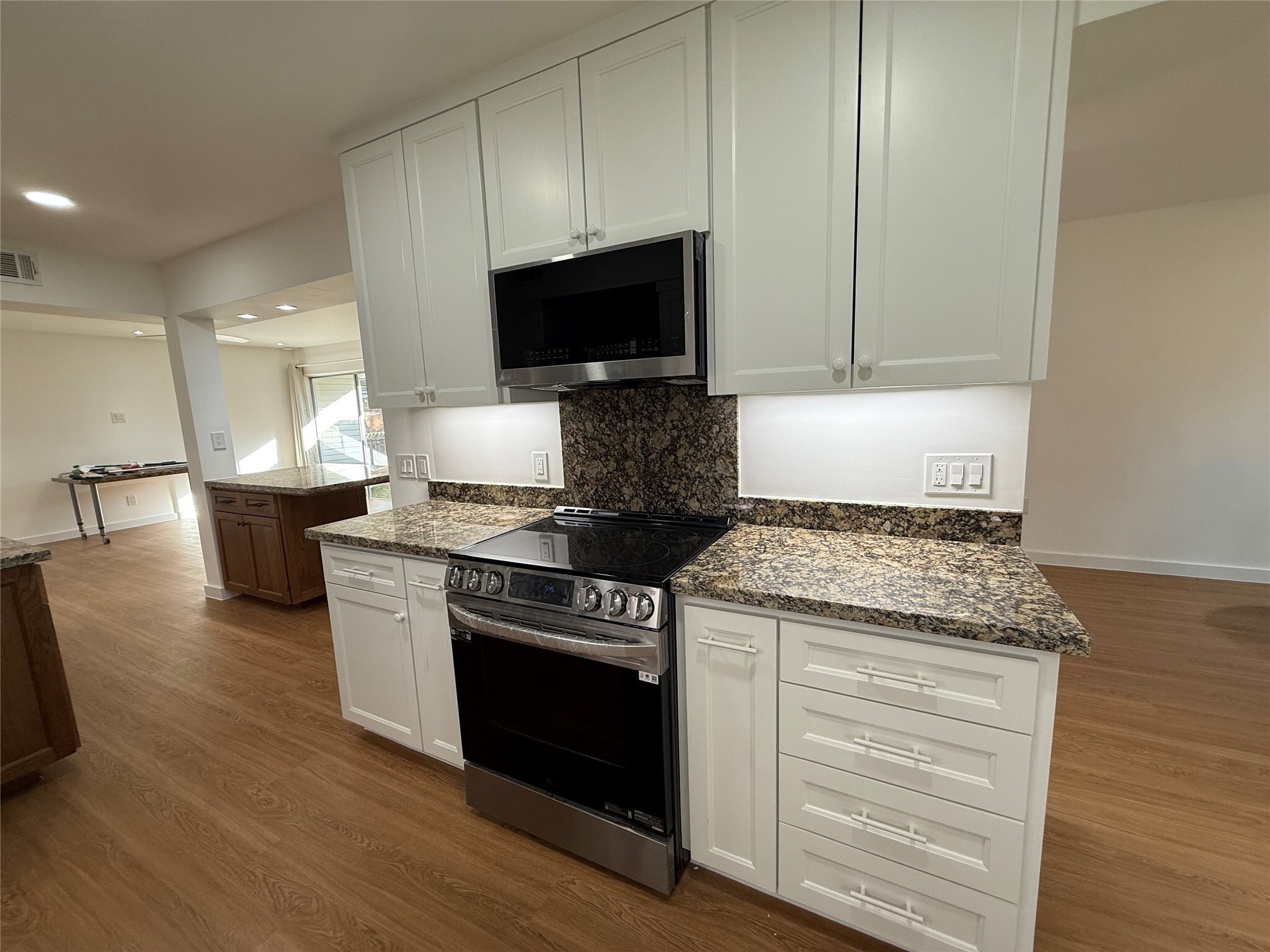 3400 Timmons Ln Unit 52 56, Houston, TX 77027 - Condo for Rent in ...