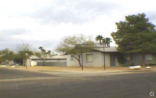 Desert View - Apartments in Phoenix, AZ | Apartments.com