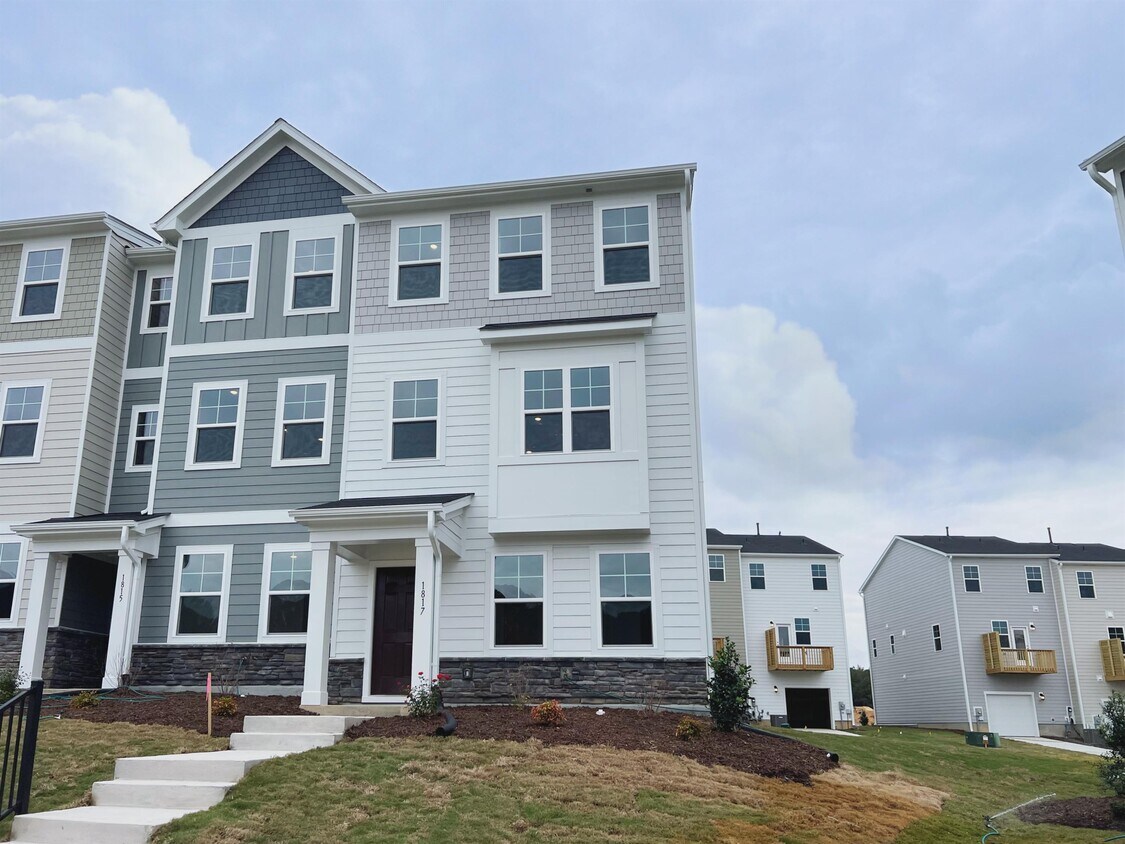1817 Joscara Bend, Apex, NC 27502 - Townhome Rentals in Apex NC ...