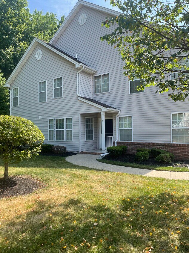 12 Amy Dr, North Brunswick, NJ 08902 - Townhome Rentals in North ...