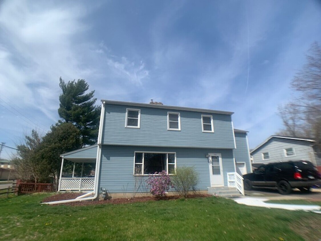 1565 Albemarle St, Saint Paul, MN 55117 - House Rental in Saint Paul ...