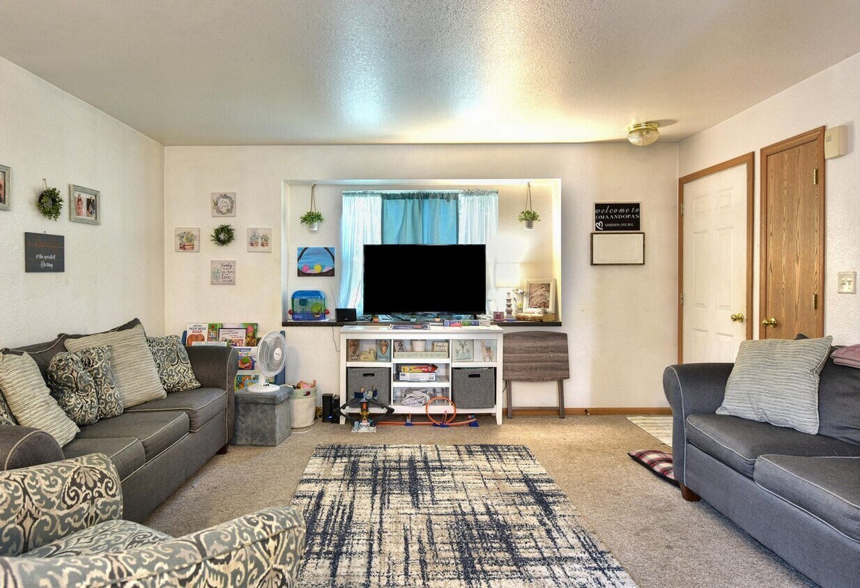 2464-2466 S 76th St Unit 2466 S. 76th Street, West Allis, WI 53219 ...