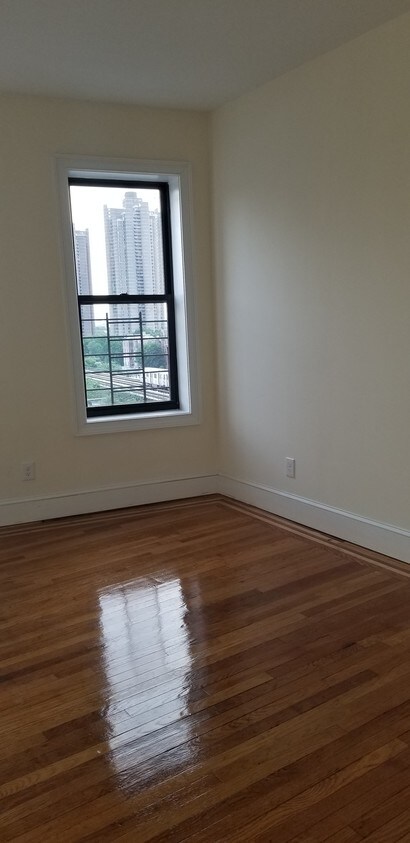 8 E Gun Hill Rd, The Bronx, NY 10467 - 8 E Gun Hill Rd The Bronx, NY ...