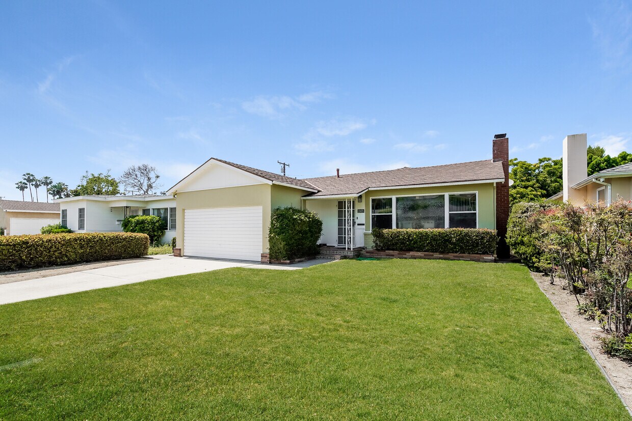 12425 Beatrice St, Los Angeles, CA 90066 - House Rental in Los Angeles ...