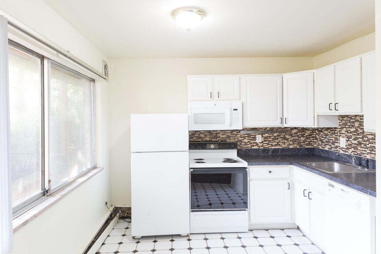 125 Hill Street Apartments - 125 Hill St Ann Arbor, MI 48104 ...
