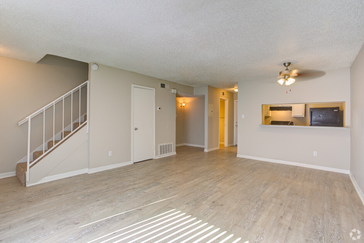 Windrush Apartments - 4322 Kostoryz Rd Corpus Christi, TX 78415 ...
