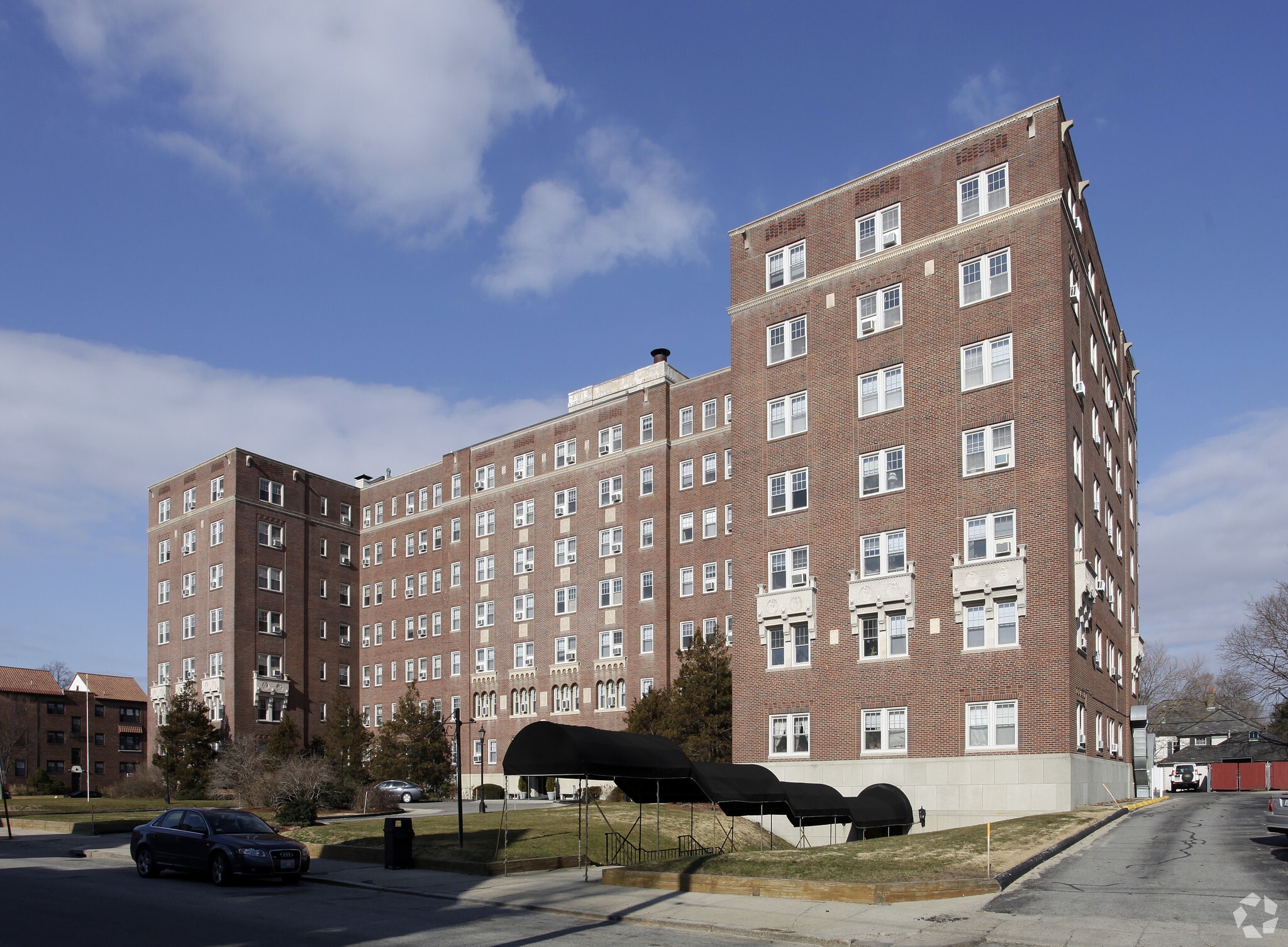 Wayland Manor Apartments - 500 Angell St Providence, RI 02906 ...