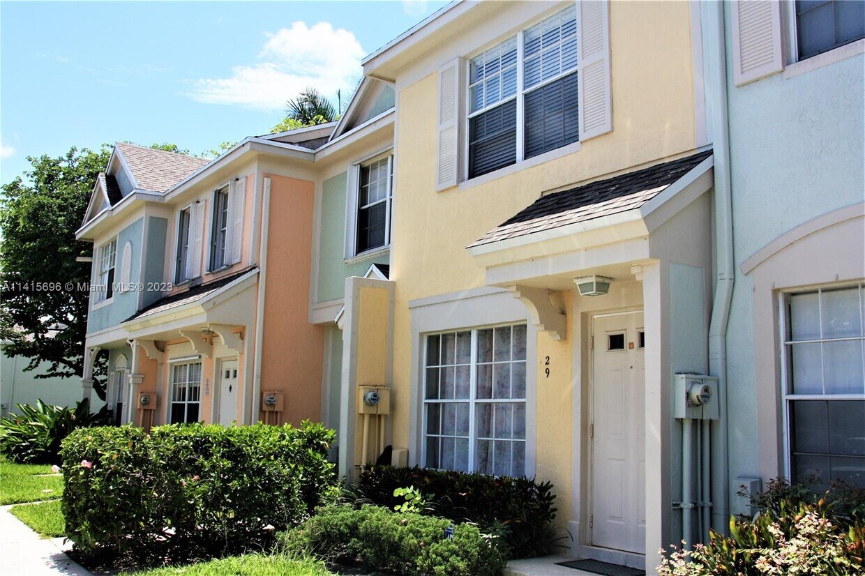 29 Fleming Ct, Weston, FL 33326 - Townhome Rentals in Weston FL ...