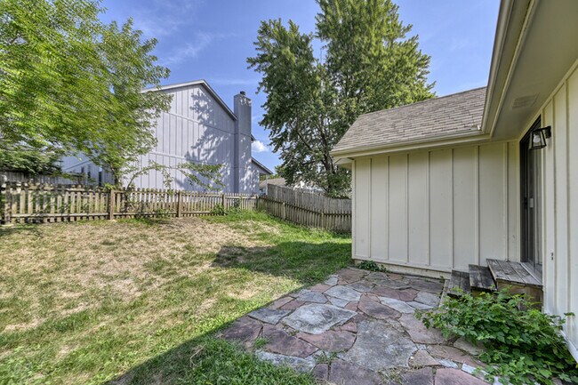 749 SE Claremont St, Lee's Summit, MO 64063 - House Rental in Lee's ...