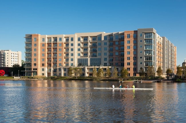 One Lakes Edge Rentals - The Woodlands, TX | Apartments.com