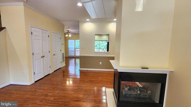 45528 Grand Central Sq, Sterling, VA 20166 - Townhome Rentals in ...