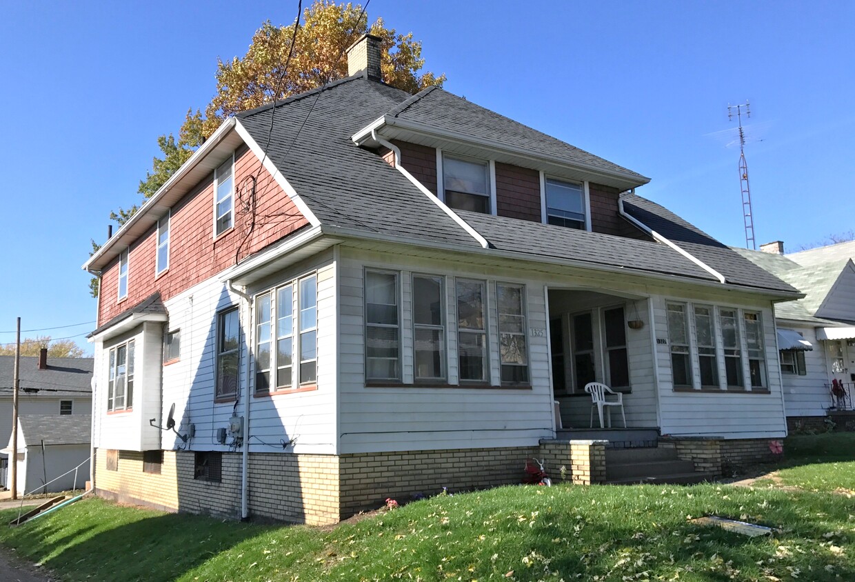 1325 Shorb Ave NW, Canton, OH 44703 - Townhome Rentals in Canton OH ...