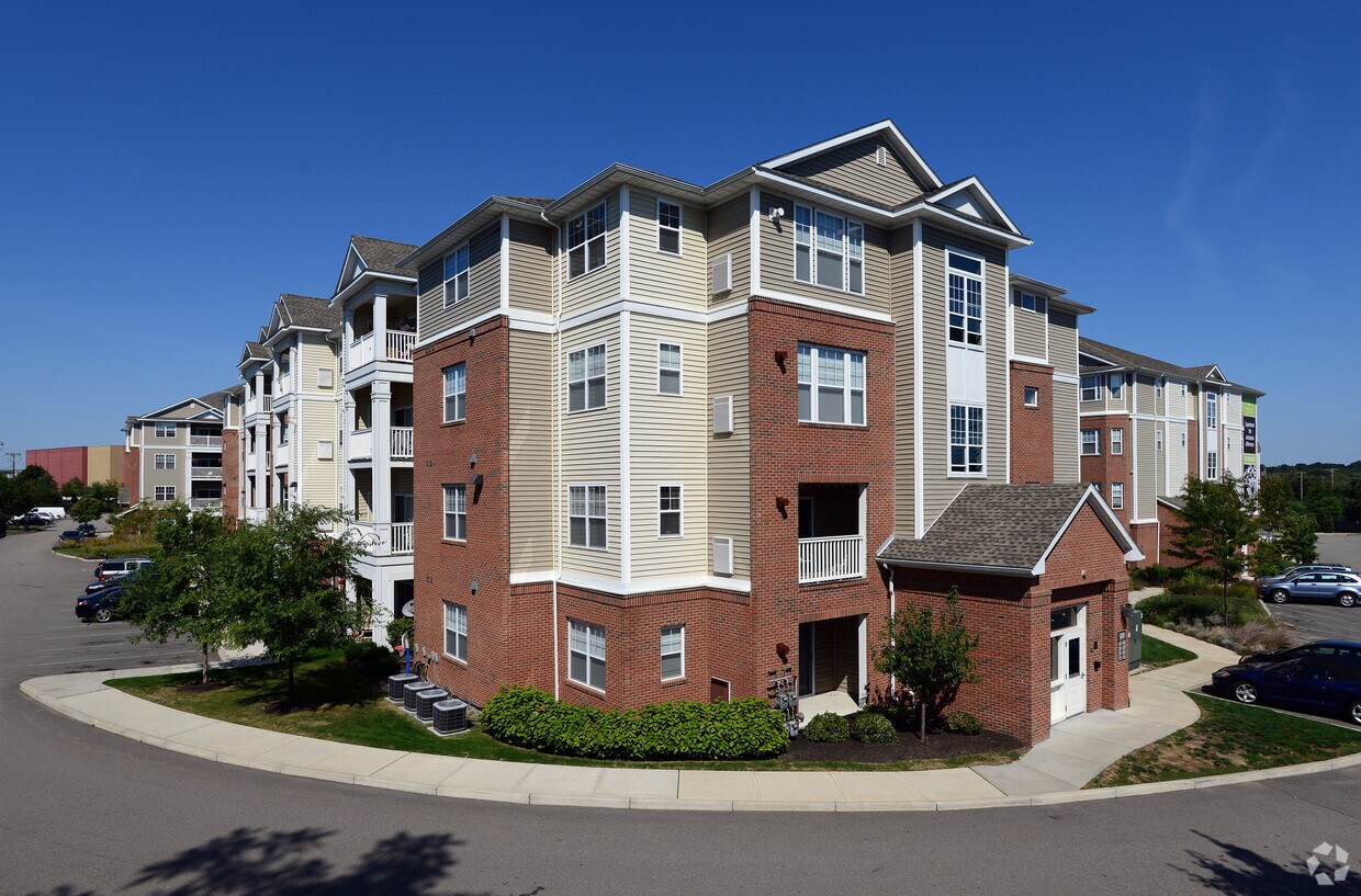 The Avens at Dedham Station Apartments - 250 Station Cir Dedham, MA ...