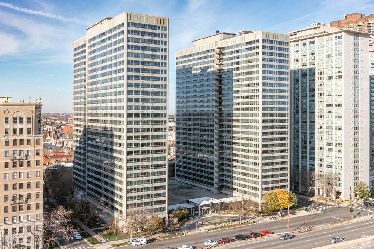3550 N Lake Shore Dr - 4 Units Available for Rent | Chicago, IL ...