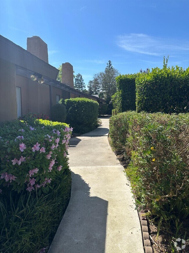 Warnekros North Fresno Acres Apartments for Rent with Washer & Dryer ...