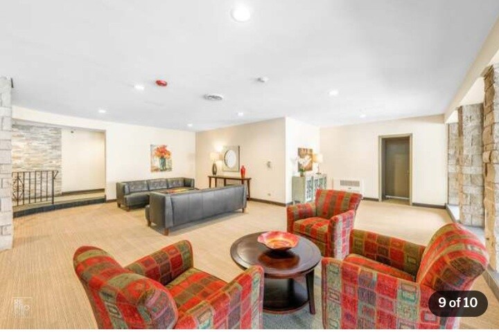 2400 Windsor Mall Unit 2, Park Ridge, IL 60068 - Condo for Rent in Park Ridge, IL | Apartments.com