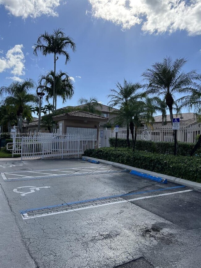 16237 SW 72nd Terrace, Miami, FL 33193 - Townhome Rentals in Miami FL ...