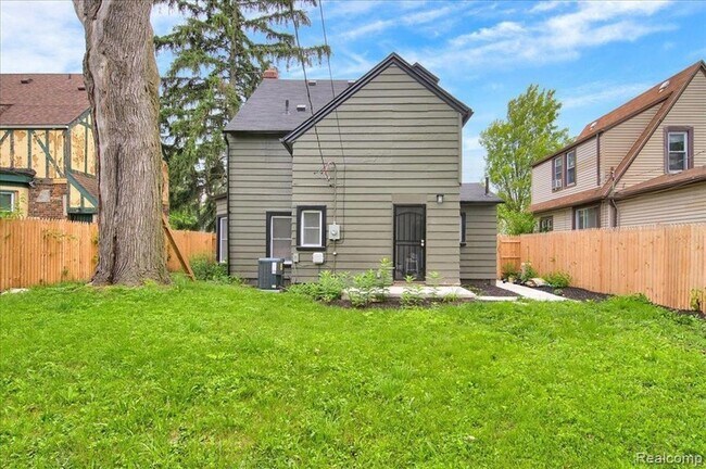 16816 Inverness St, Detroit, MI 48221 - House Rental in Detroit, MI ...