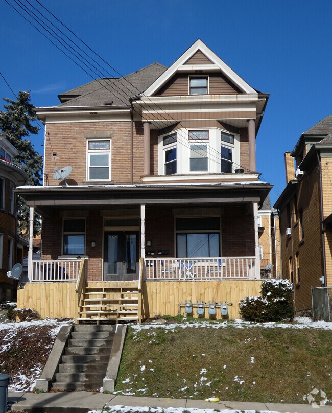 Beltzhoover Apartments for Rent with a Yard - Pittsburgh, PA - 7 ...
