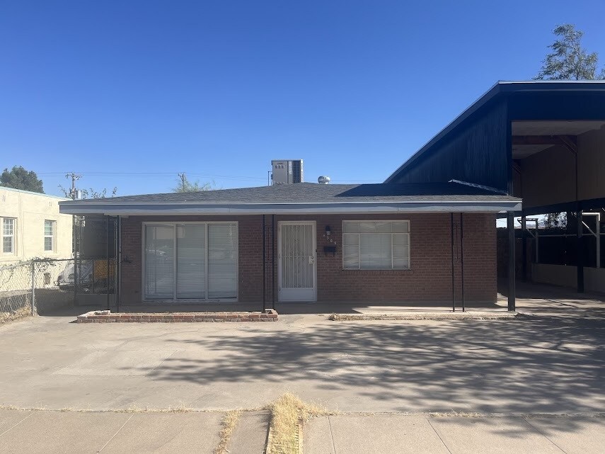 4308 La Luz Ave, El Paso, TX 79903 - House Rental in El Paso, TX ...