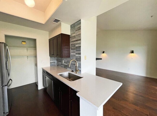 6000 Shepherd Mountain Cove Unit 417, Austin, TX 78730 - Condo for Rent ...