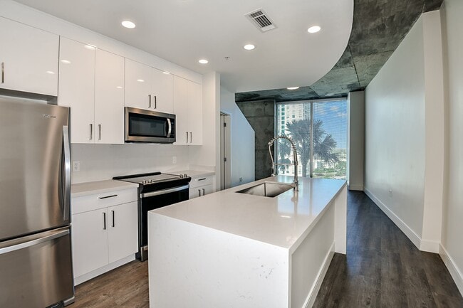 Element Apartments - 808 N Franklin St Tampa, FL | Apartments.com