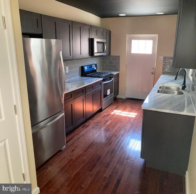 1543 S Garnet St, Philadelphia, PA 19146 - Townhome Rentals in ...