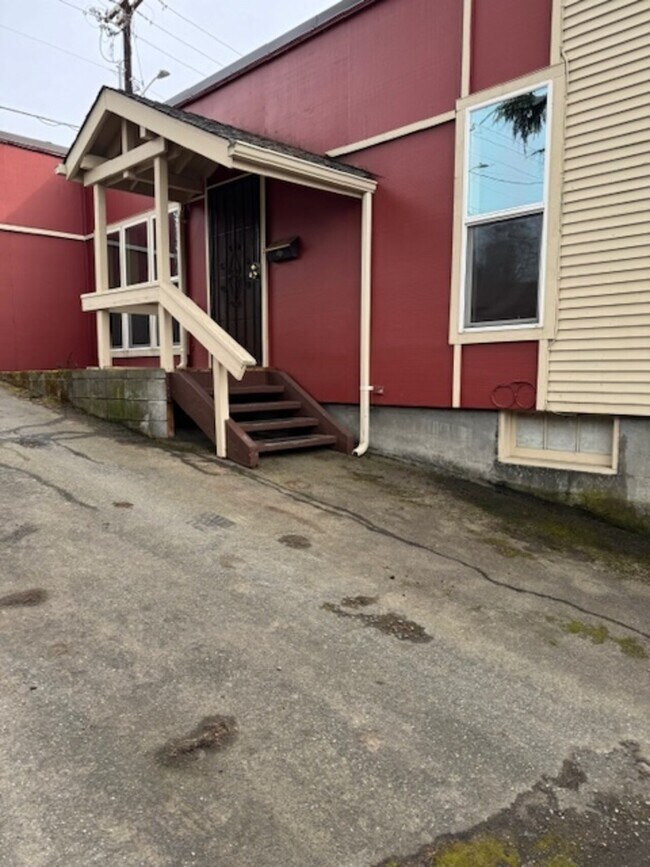 1115 Perry Ave, Bremerton, WA 98310 - House Rental in Bremerton, WA ...