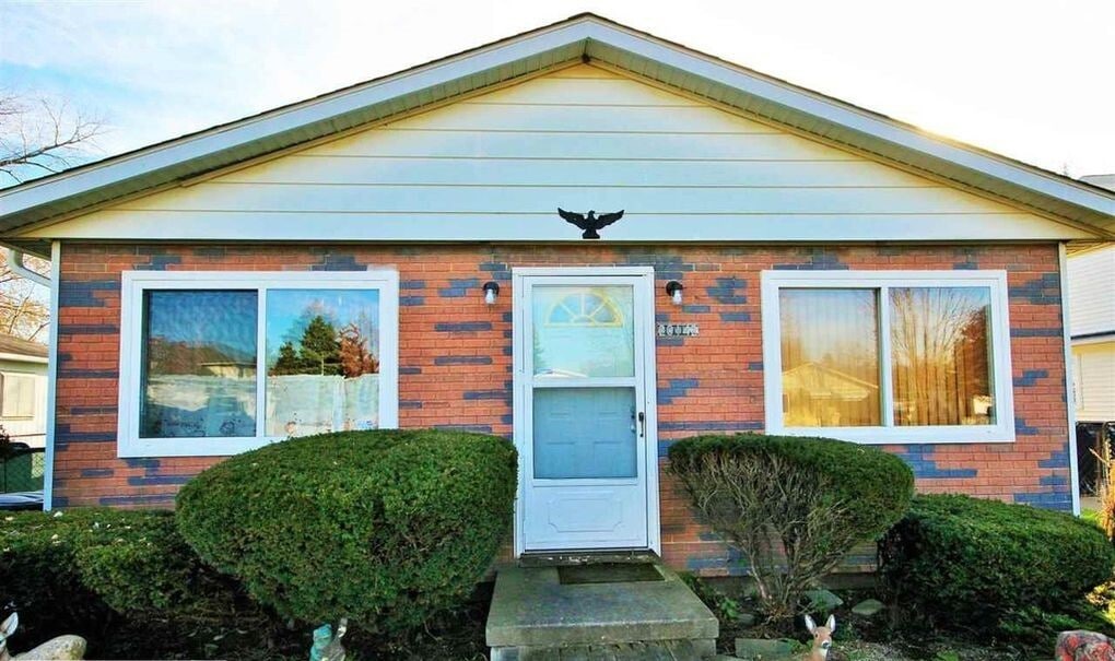 20142 Williamson St, Clinton Township, MI 48035 - House Rental in ...