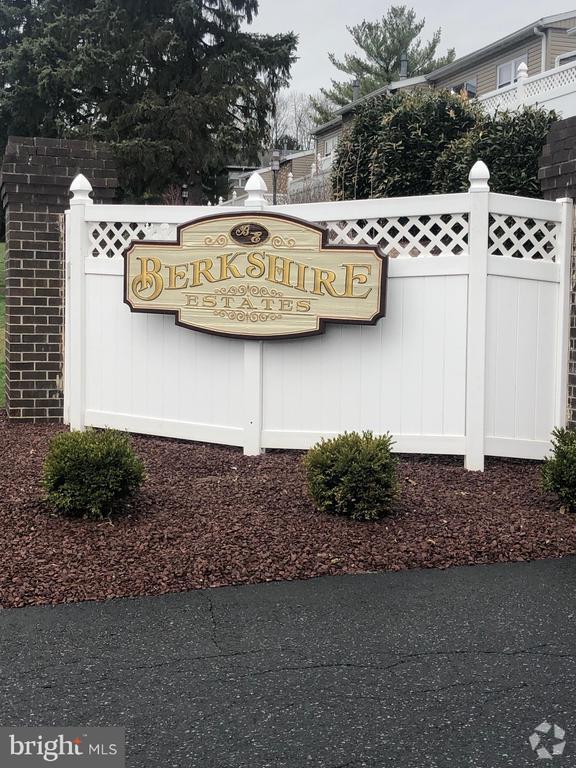 Spring Ridge Apartments under $3,000 - Wyomissing, PA - Updated Today ...