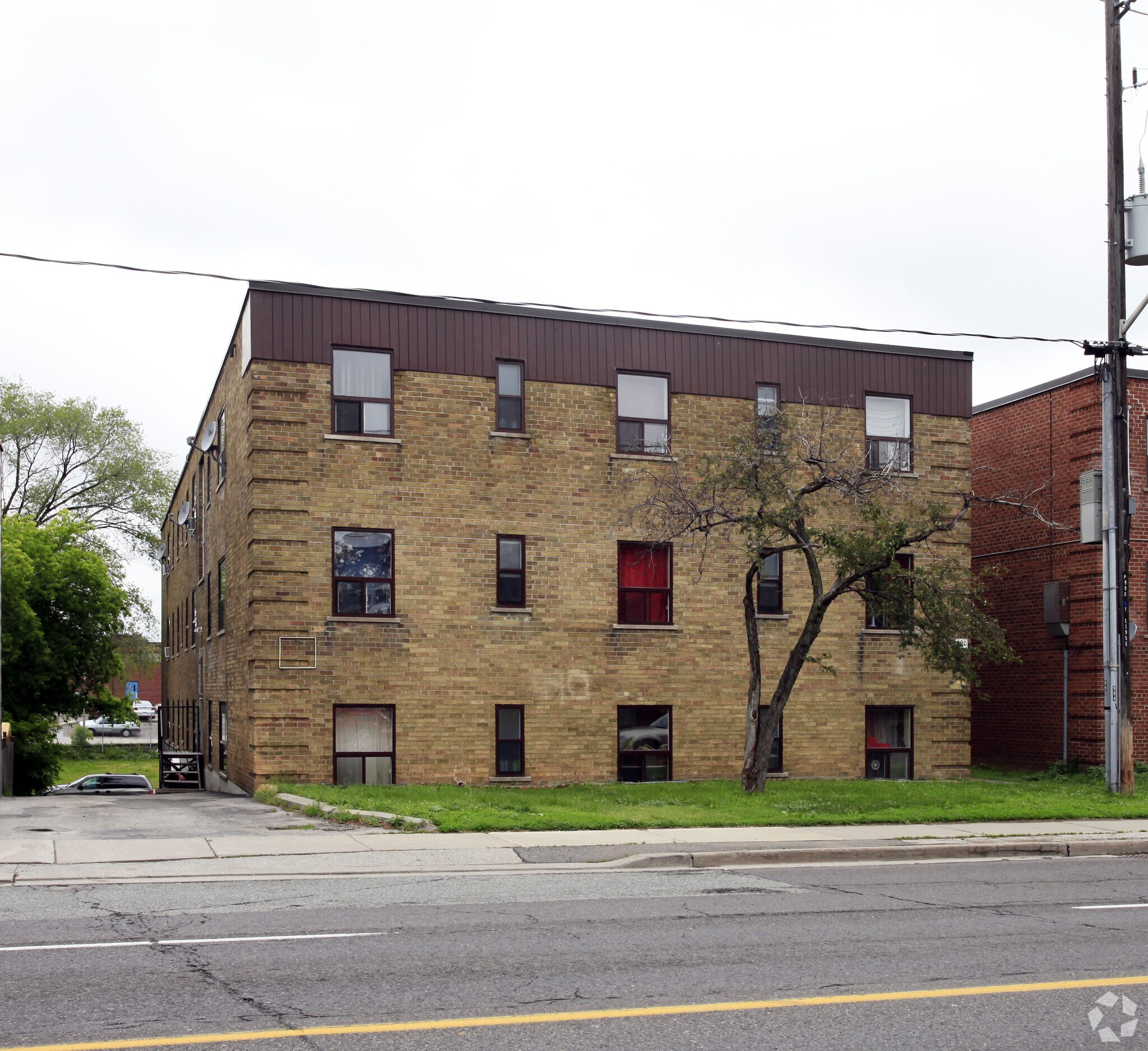 990 O'connor Dr, Toronto, ON M4B 1N5 Apartments - 990 O'connor Dr ...
