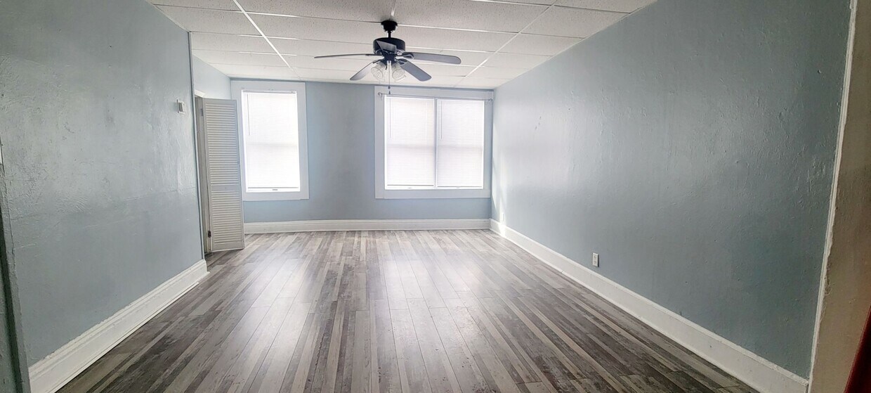 227 E Dominick St Unit #1 - Front, Rome, NY 13440 - Room for Rent in ...