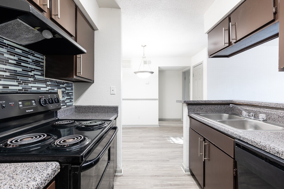 Apartments for Rent in 77042 - Houston, TX | Apartments.com