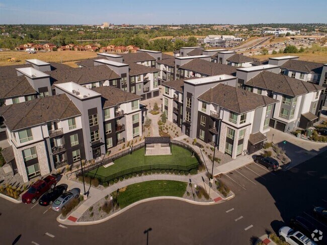 Verona Apartments for Rent with a Garage - Highlands Ranch, CO - 21 ...