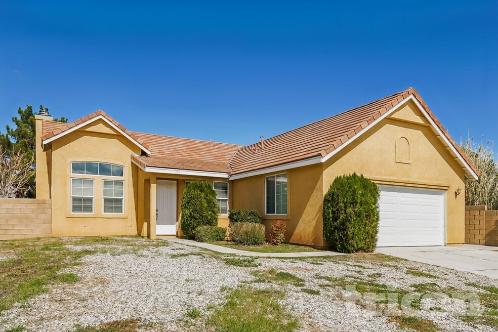 45052 Redwood Ave, Lancaster, CA 93534 - House Rental in Lancaster, CA ...